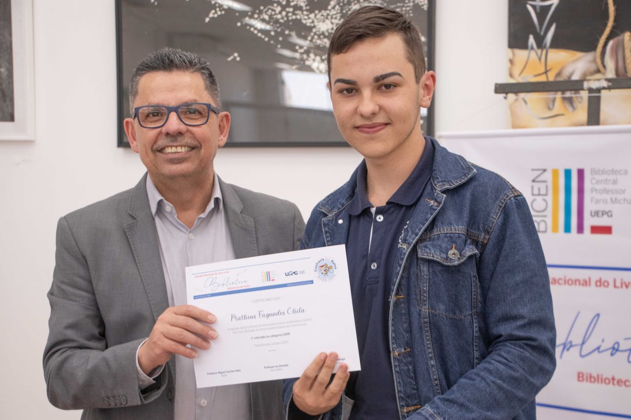 Bicen-UEPG premia maiores empréstimos e cria confraria de leitores ...