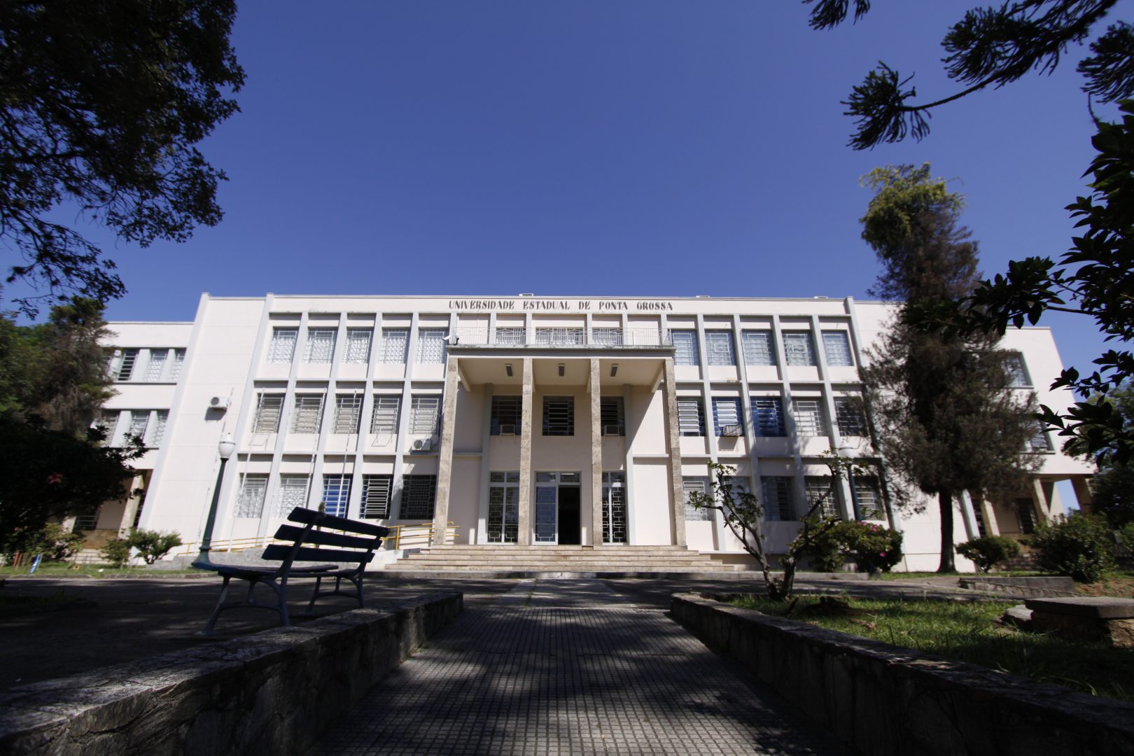 UEPG abre processo seletivo para professores em 34 áreas – Universidade ...