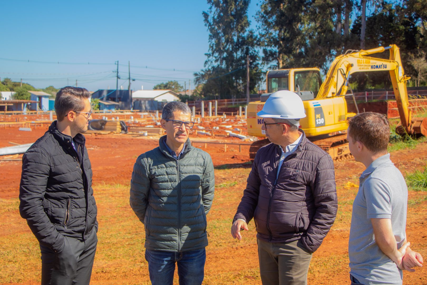 Deputado Rodrigo Estacho visita canteiro de obras do IML e Centro de ...